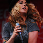 ANOUK TATTOOS PICTURES IMAGES PICS PHOTOS OF HER TATTOOS